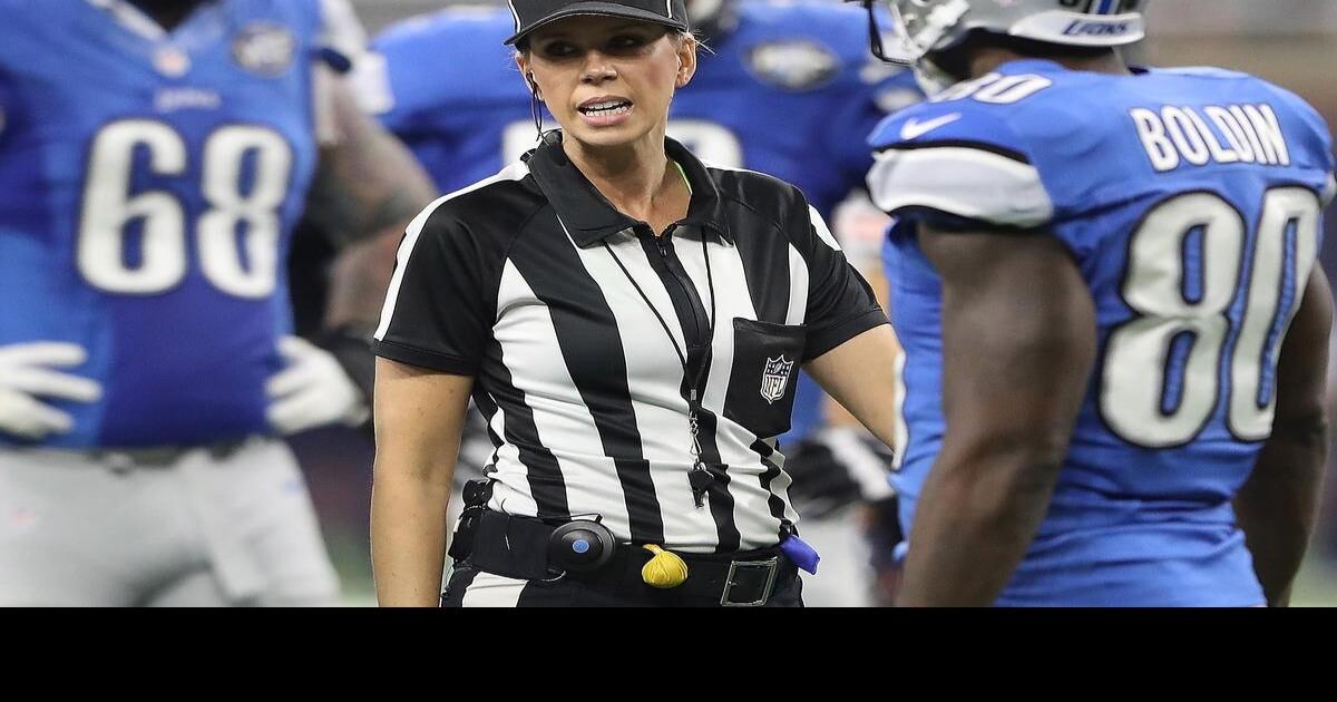 Sarah Thomas first female ref in NFL playoff history