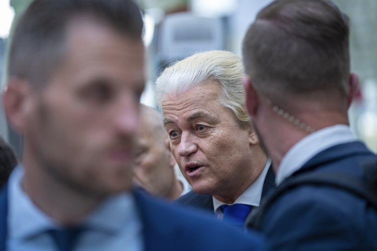 Dutch government faces collapse as Wilders threatens to exit coalition