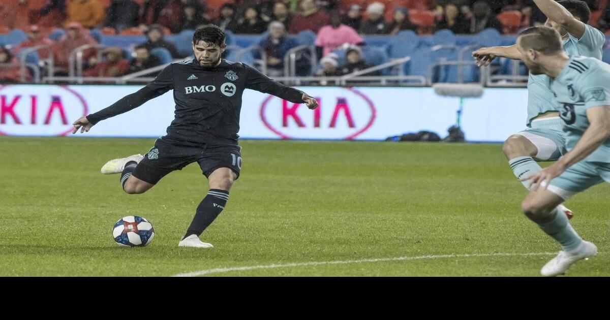Jordan Hamilton lifts Toronto FC to comeback win