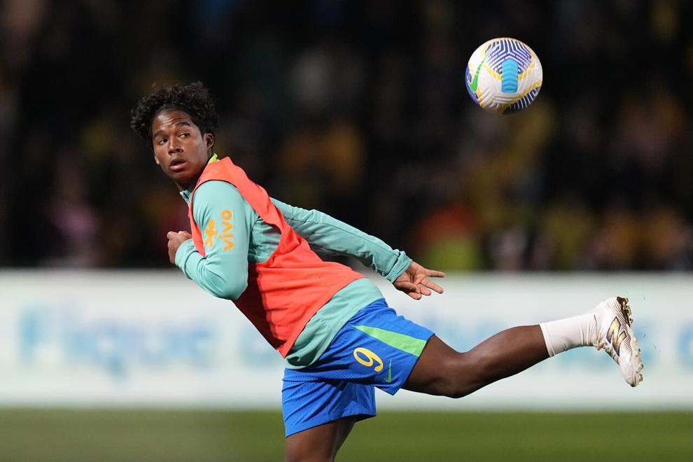 Endrick's surprising tribute to Charlton has Brazilians calling him 'Bobby'