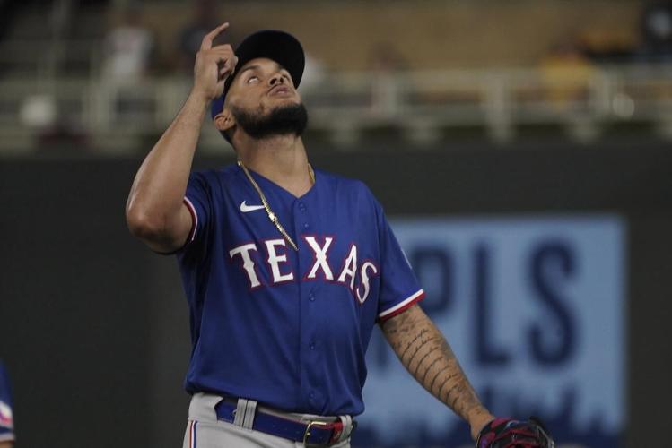 Seager, Mathias hits in 10th lead Rangers past Twins 4-3