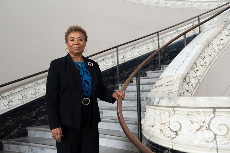 Oakland's new mayor Barbara Lee fights high crime and tells federal law ...