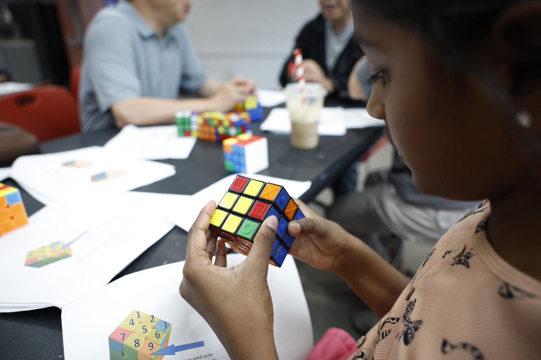 Why a big group is gathering to solve Rubik's Cubes — blindfolded — in ...