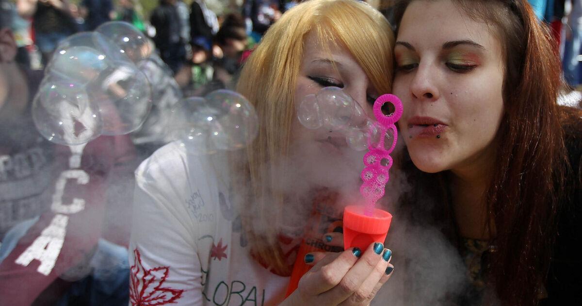 Peaceful ‘pot heads’ march for marijuana