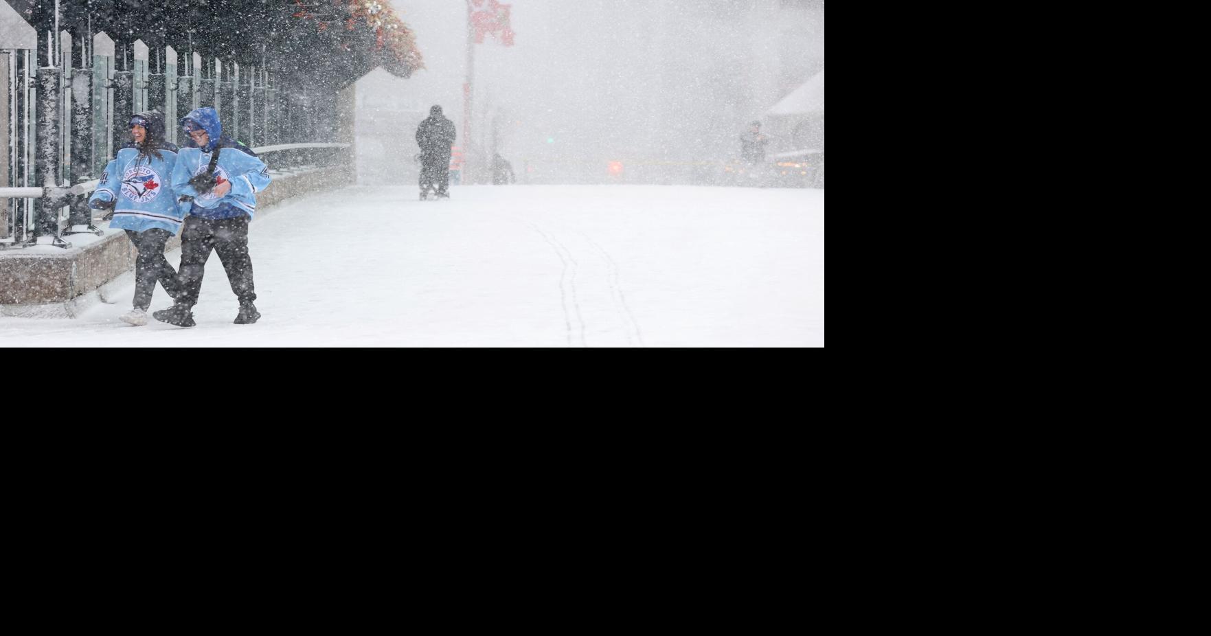 Snow, thundersnow, sleet and then rain swamp Toronto