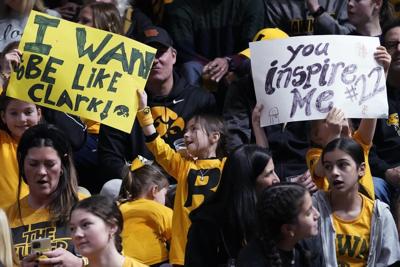 Caitlin Clark moves into No. 2 on NCAA scoring list as No. 3 Iowa tops ...