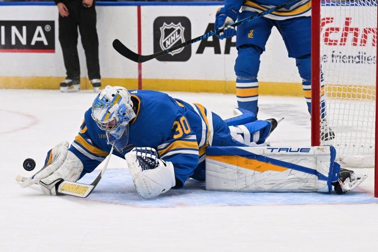 Kyrou scores in shootout as Blues end Lightning's 11-game win streak