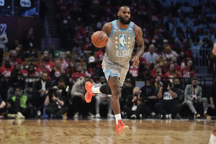 LeBron James sits out All-Star Game, ending 20-year streak of starts