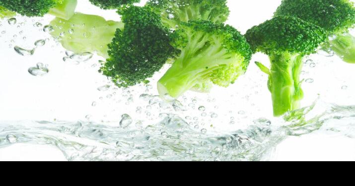 Cowboy-style broccoli salad