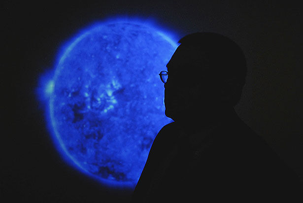 NASA takes 3D sun images