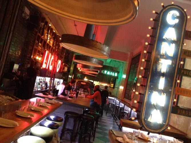 Playa Cabana Cantina: Buzz on bars