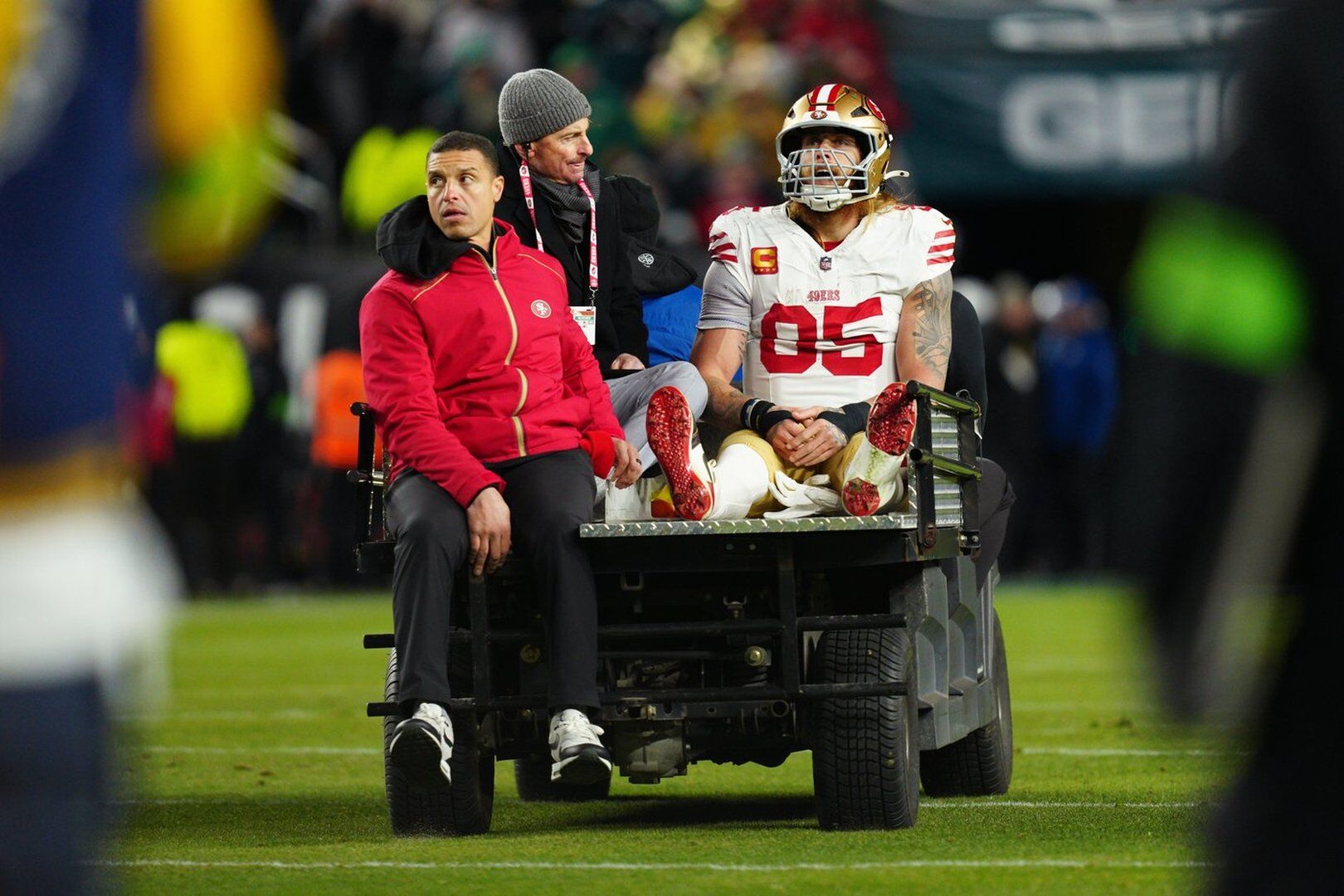 49ers' George Kittle carted off right Achilles tendon injury in playoff ...