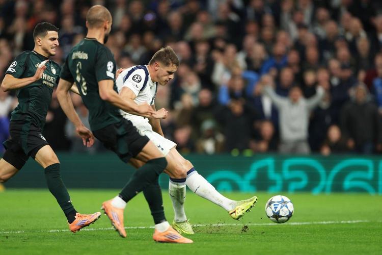 'It was like Lionel Messi': Van de Ven runs 90 meters for stunning solo ...