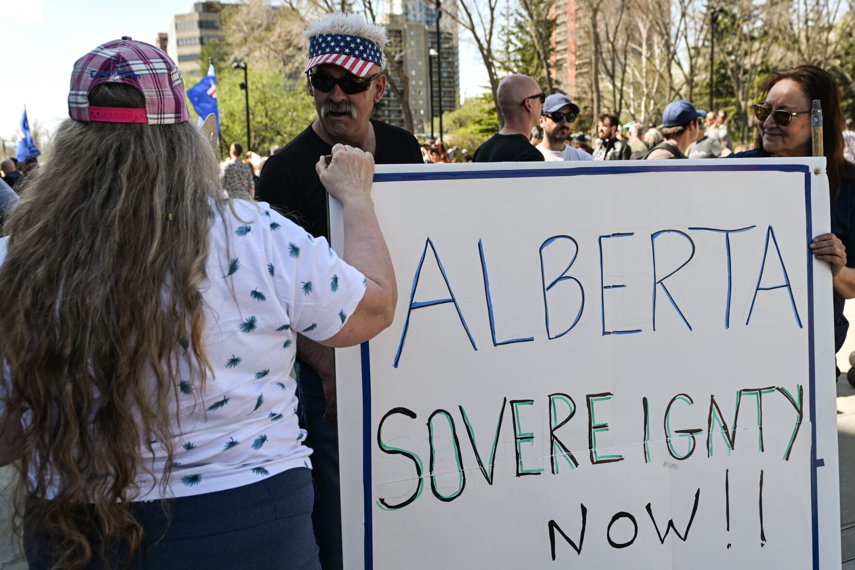 Alberta separatism leader owned firm behind ‘jaw-dropper’ poll