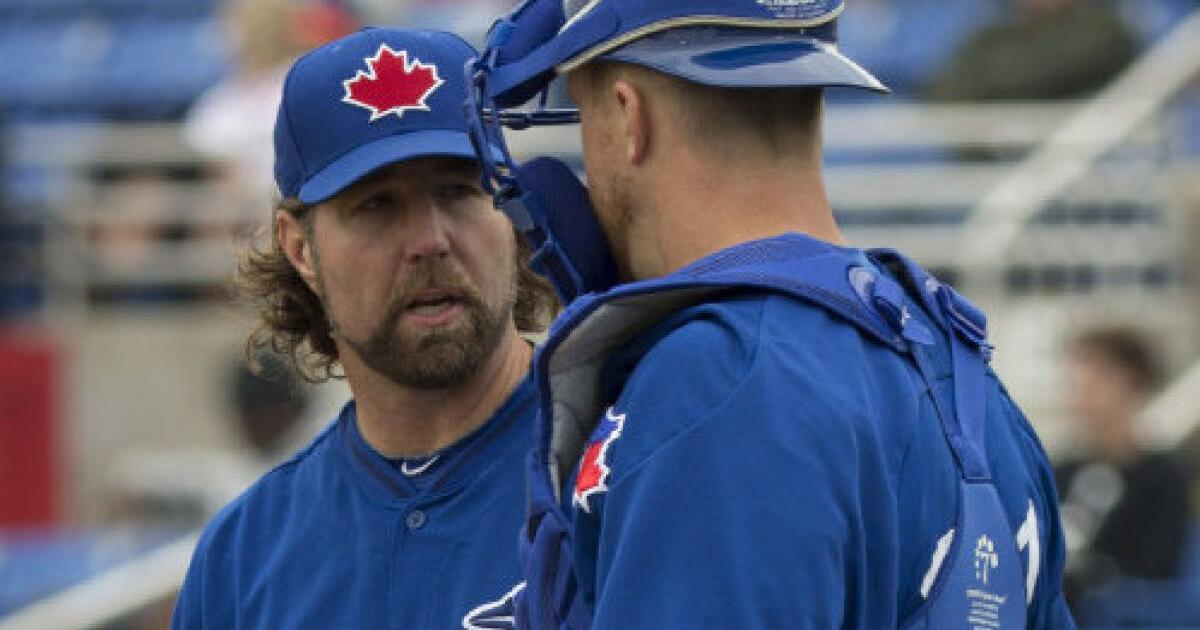 Blue Jays catcher Josh Thole expands zone: Griffin