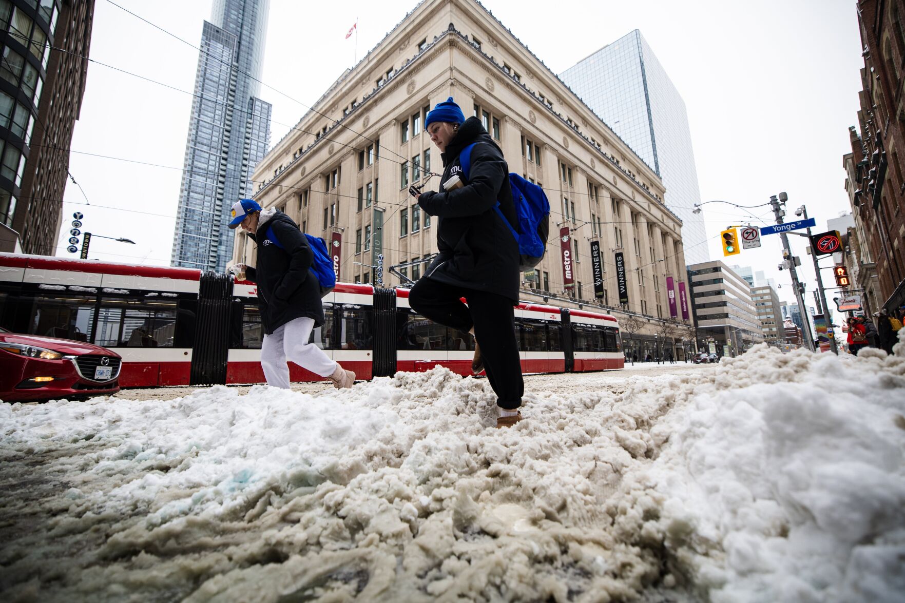 Toronto winter storm: Clean up after the storm