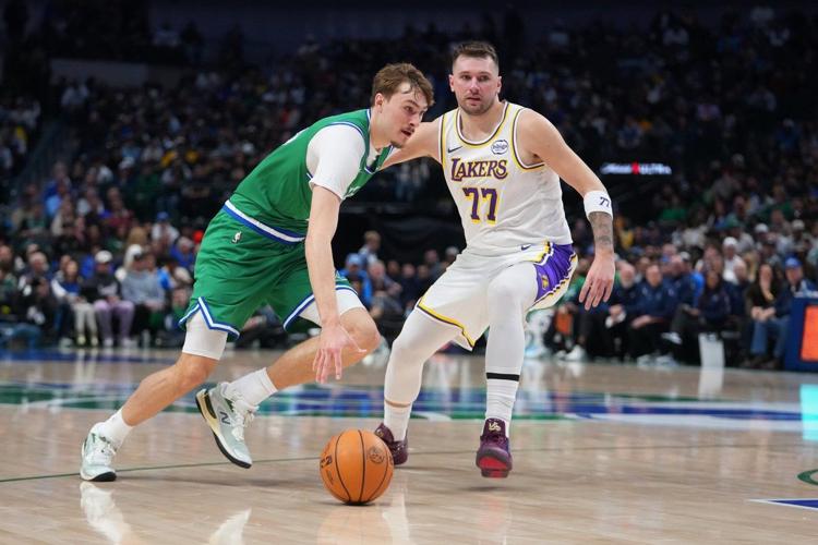 Luka Doncic's emotions ease in 2nd Dallas visit as Lakers star beats ...