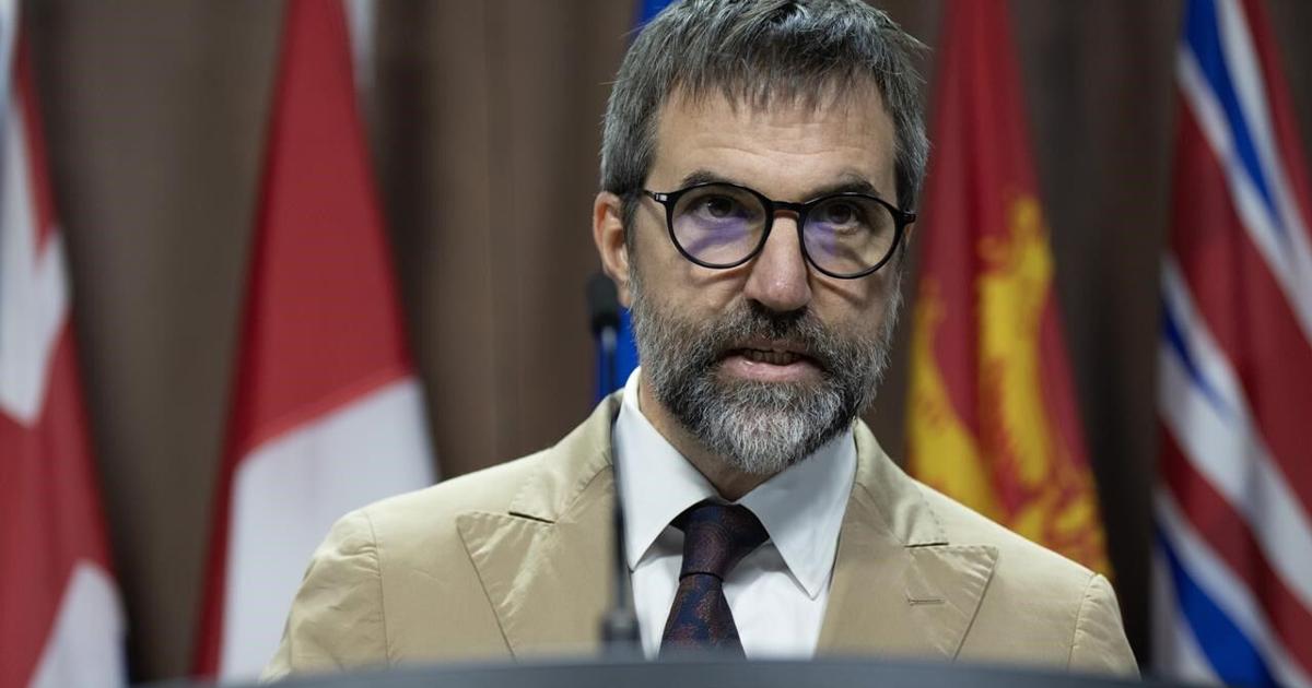 Trudeau government unveils new target to cut greenhouse gas Trudeau government unveils new target to cut greenhouse gas