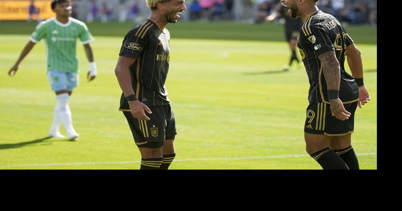LAFC signs prolific goal-scorer Denis Bouanga to a 2-year contract extension through 2027