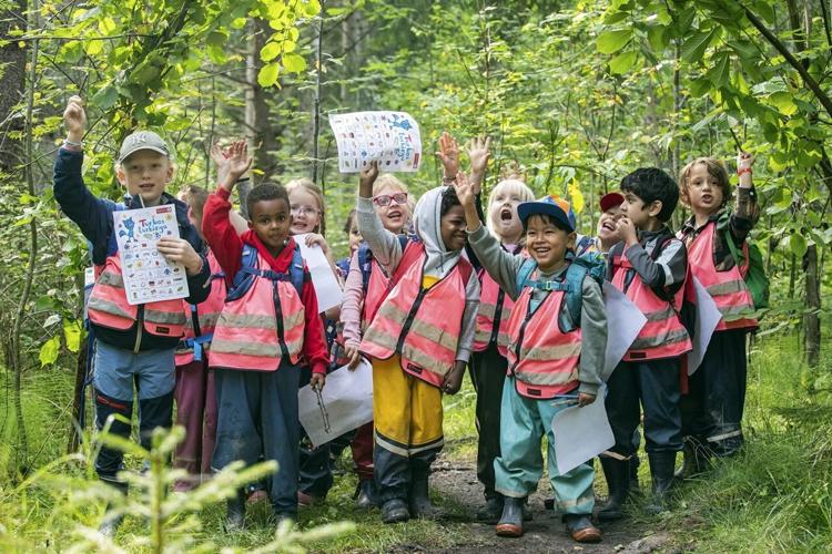 Norwegian preschoolers get early exposure to outdoor life by hiking ...