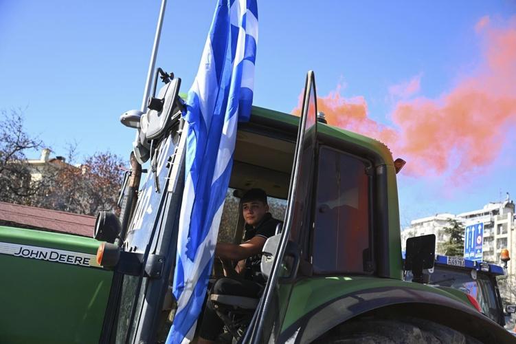 EU scraps pesticide proposals in another concession to protesting farmers