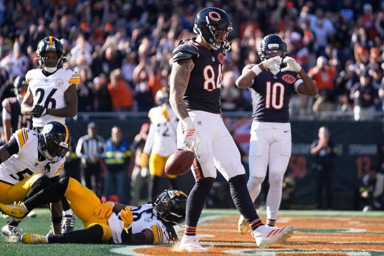 Caleb Williams throws for three TDs as Bears beat Steelers with nemesis ...