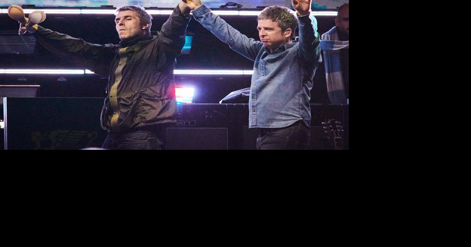 Oasis concert in Toronto: Band unfazed by sudden downpour