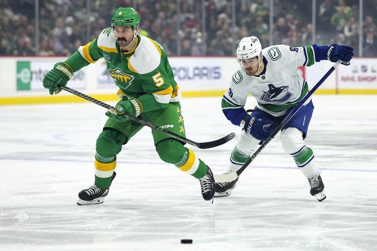 Zuccarello scores in shootout to give Wild 2-1 win against Canucks