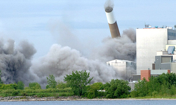 Lakeview power station demolished
