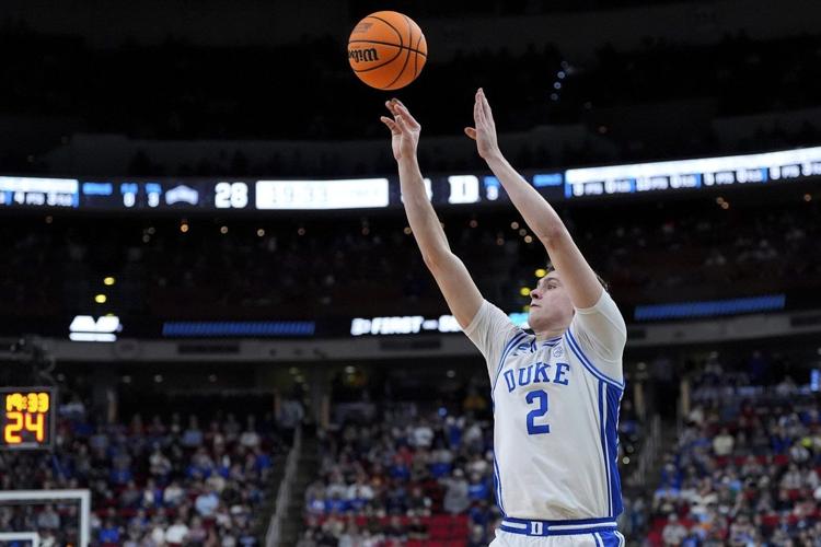 Duke star Cooper Flagg has a smooth March Madness debut in his return from an ankle injury