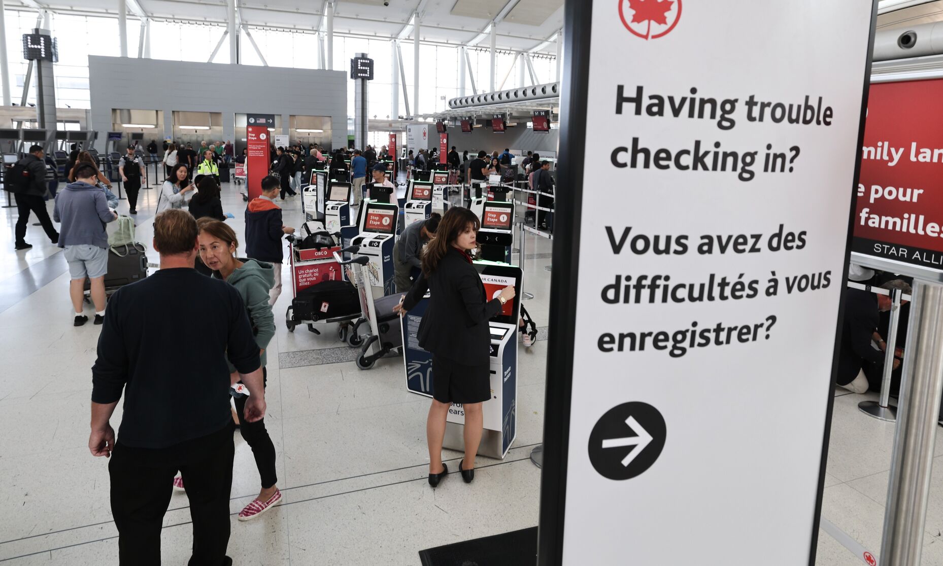 Pearson using CT scanner to detect explosives in carry-on