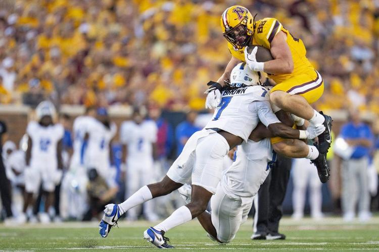 Minnesota beats Buffalo 23-10 in opener as Drake Lindsey passes for 290 ...
