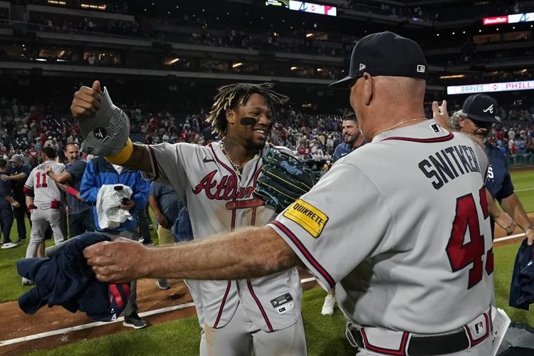 Braves clinch NL East title with 4-1 win over Phillies