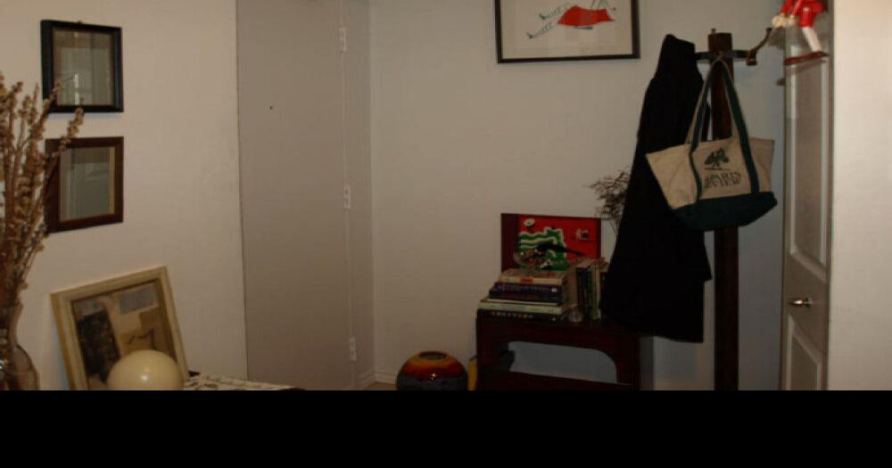 Thrifty Flair: A proper foyer means a proper welcome