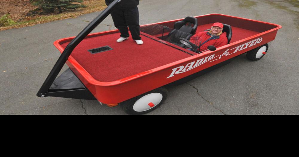 Giant motorized Radio Flyer wagon ‘a chick magnet’