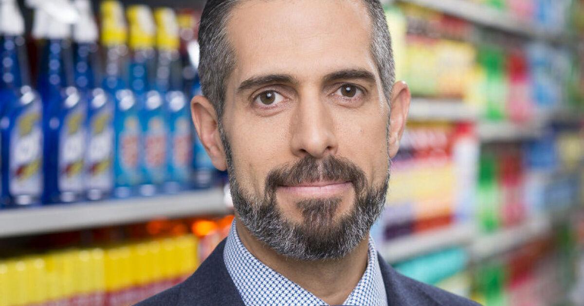 Dollarama’s Larry Rossy hands over reins to son Neil