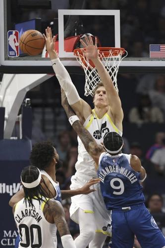 Towns takes over in 3rd quarter as Timberwolves beat Jazz 123-95