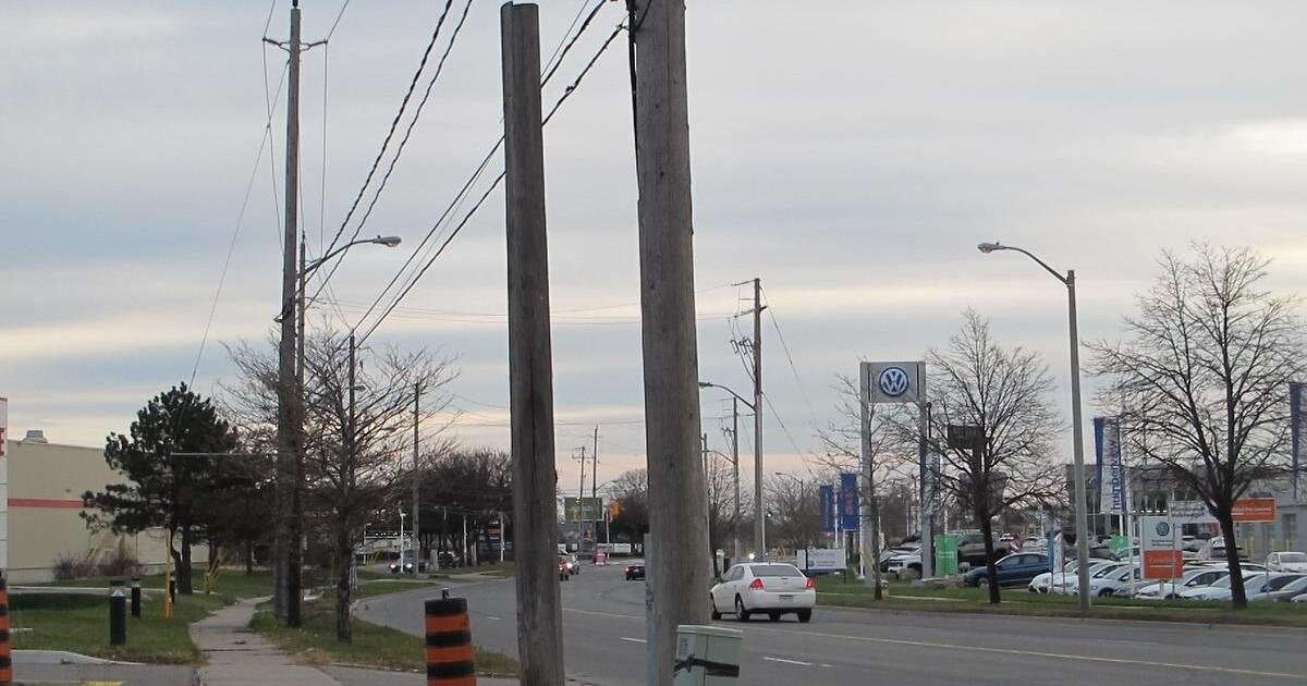 Why does Toronto Hydro leave old utility poles to languish for so long ...