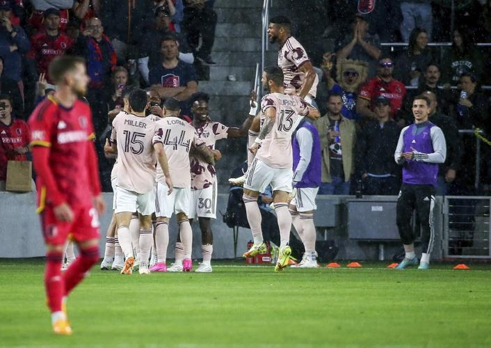 Chara sparks Timbers to 2-1 victory over St Louis