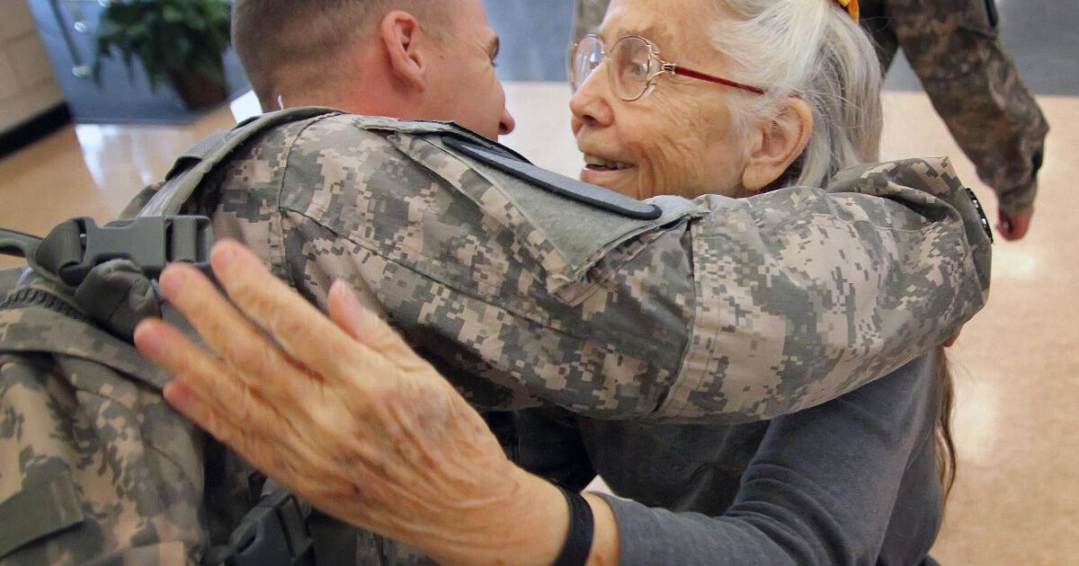 Troops mourn legendary grandmother who committed her life to hugging ...
