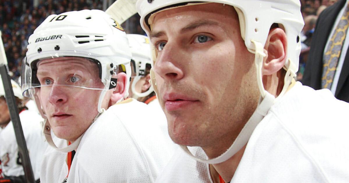 Getzlaf and Perry turn back the clock, for 20 minutes