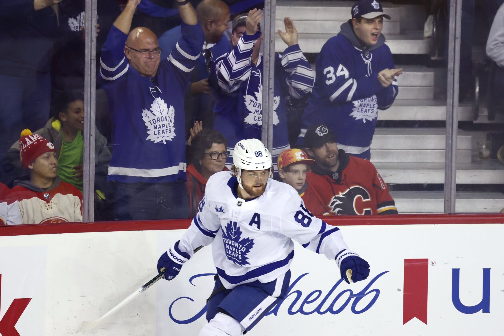 Leafs vs. Flames score, analysis: Nylander, Woll hot in win