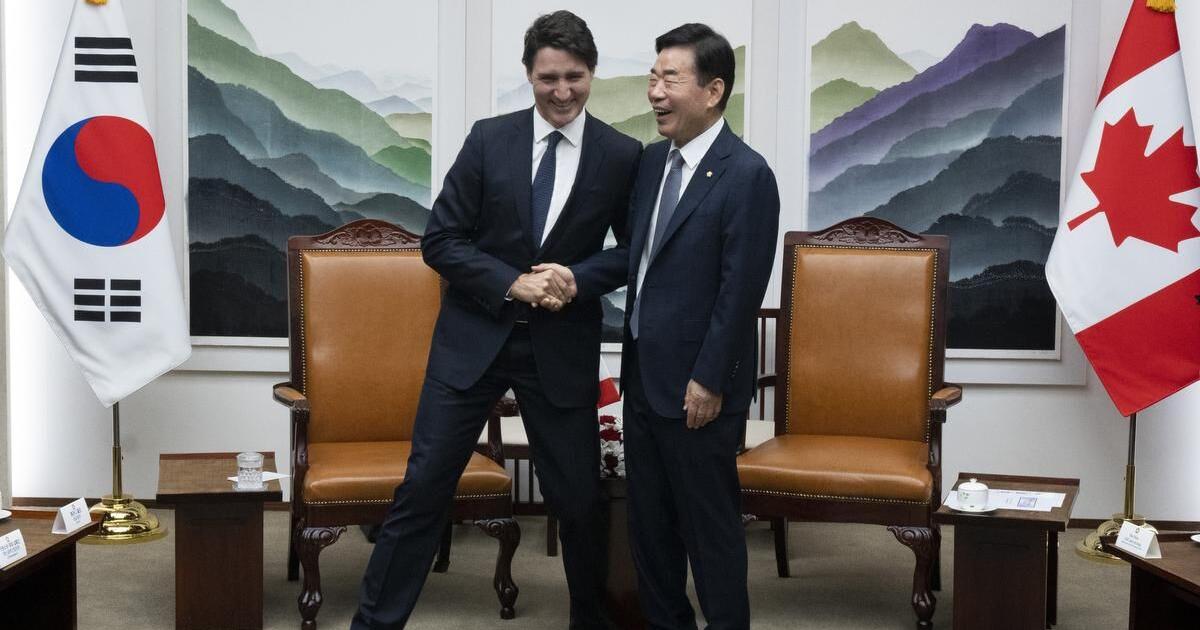 Justin Trudeau viral ‘manner legs’ pose in South Korea photo op