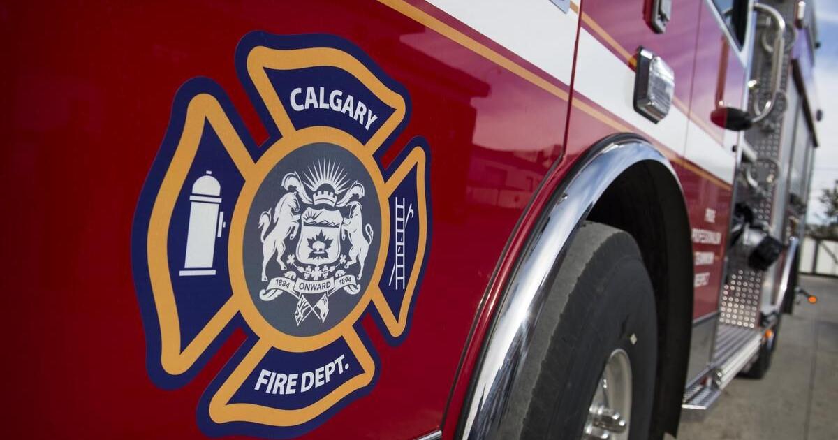 Calgary Fire Department battles early morning fire in Radisson Heights