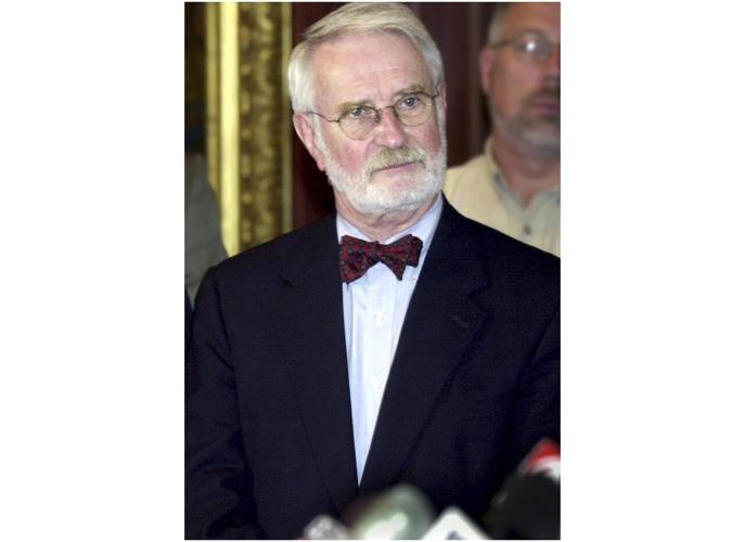 Democrat Tony Earl, former Wisconsin governor, dies at 86
