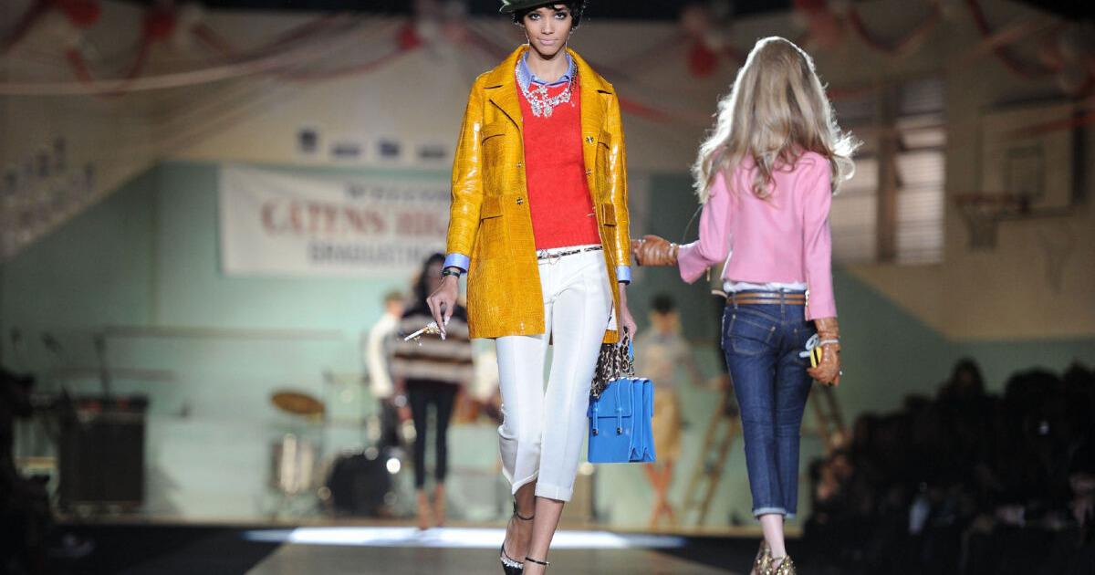 Toronto fashion duo DSquared light up Milan catwalk show — with cigarettes