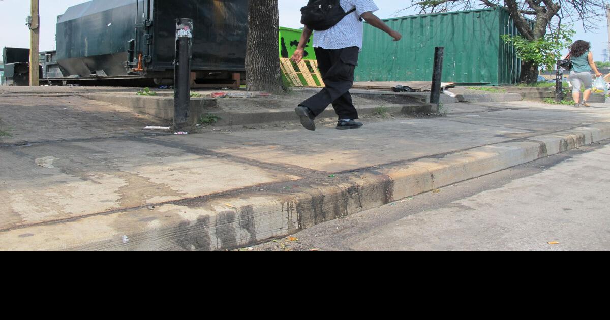 Putrid garbage juice adds a tangy note to Queens Quay sidewalk: The Fixer
