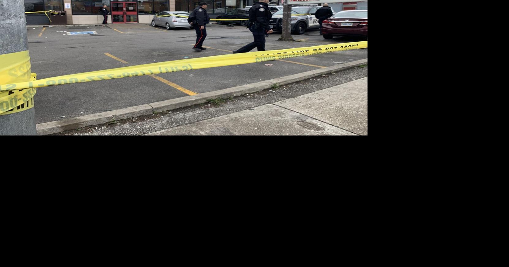 Toronto officer stabbed, suspect shot in Toronto