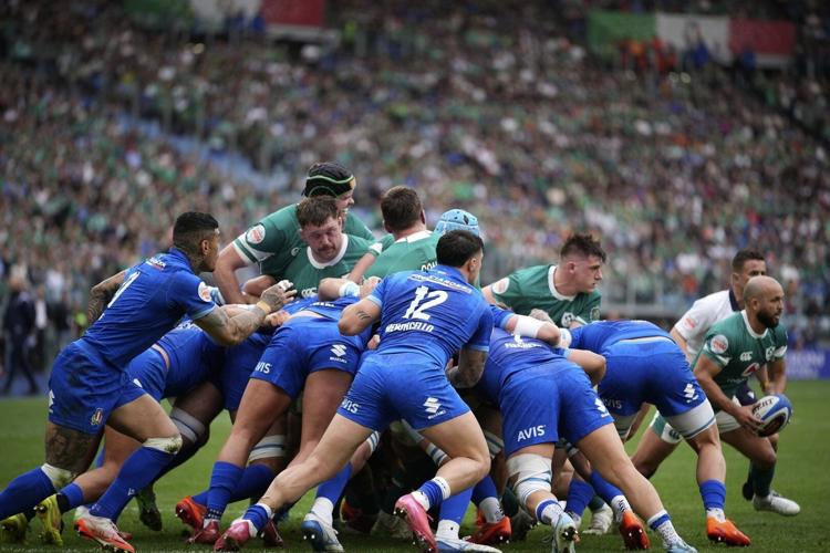 Deflated Ireland scrapes past Italy 22-17 in Rome and remains third in ...