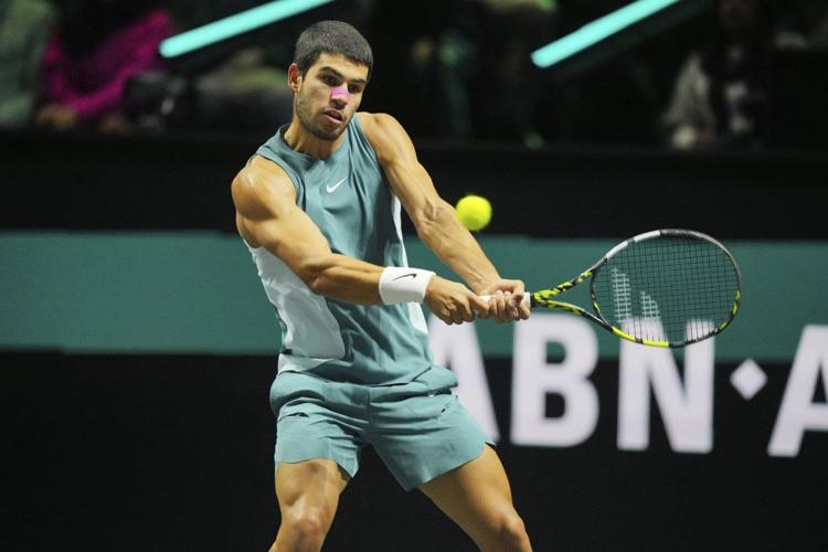 Alcaraz clinches his first indoor title by beating De Minaur in ...